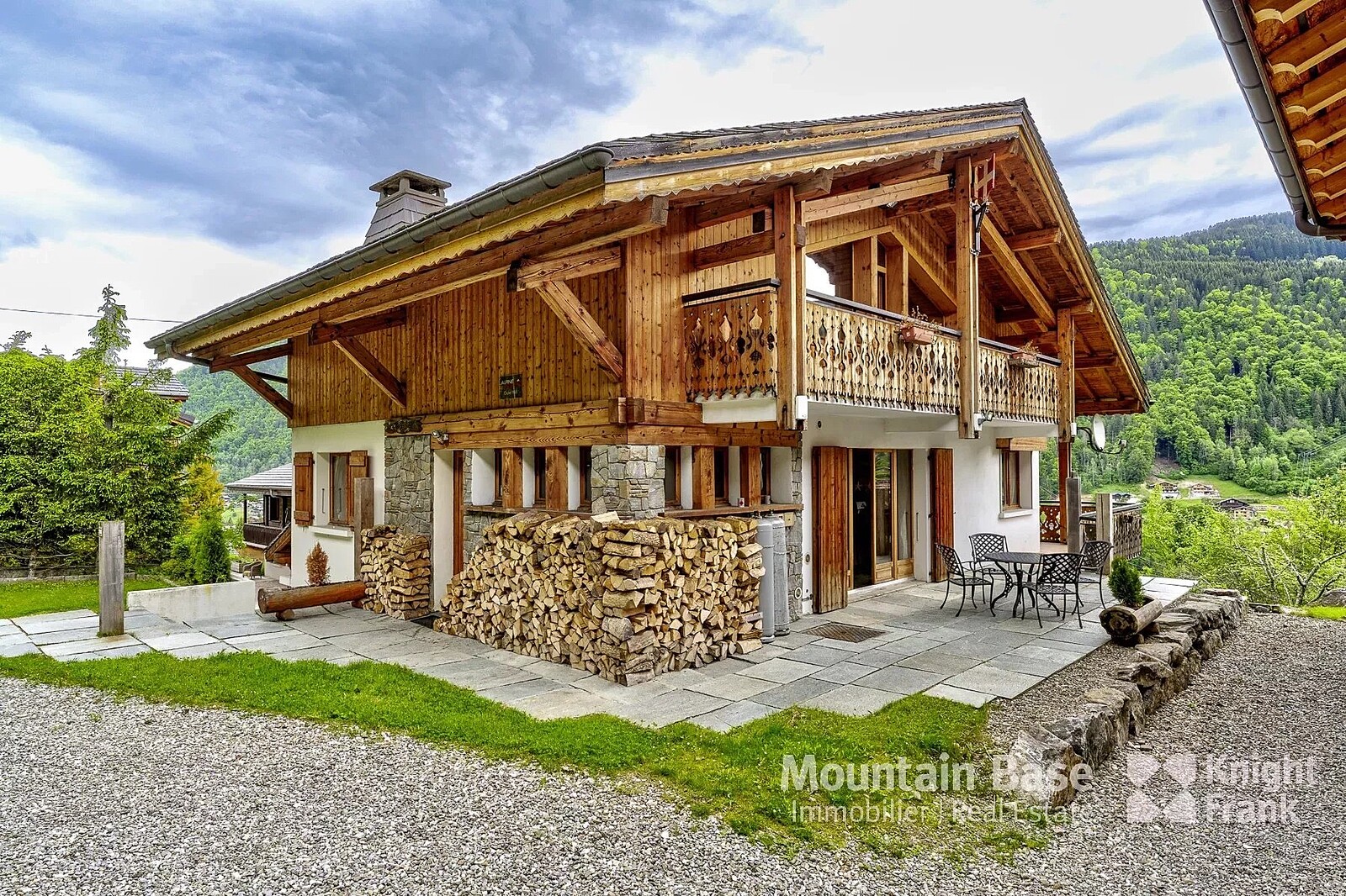 Chalet for Sale - Chalet Well, Morzine, France